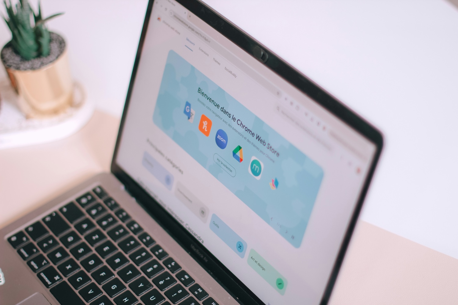 The Best 5 Chrome Extensions for Google Meet in 2024